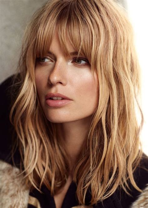 Top 10 Most Glamorous Wavy Hairstyles For Shoulder Length Hair Pretty