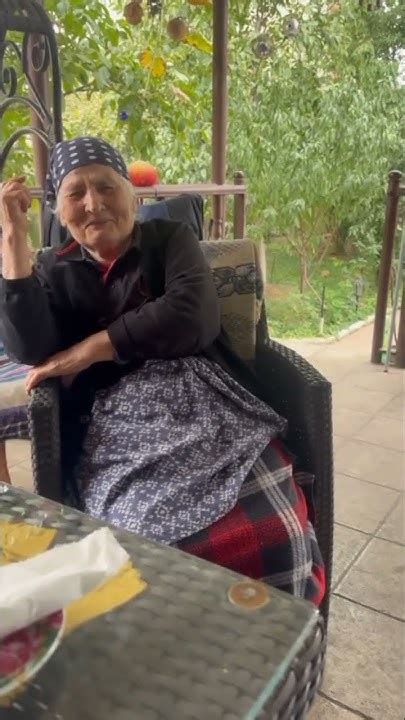 გია ჯაჯანიძე დედასთან ერთად Youtube