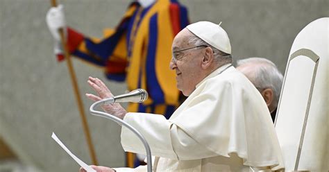 El Papa Francisco Sigue Hospitalizado En Roma A Causa De Una Bronquitis