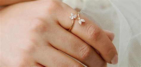 Diamond Cluster Rings What Are They And How To Wear Them Vrai