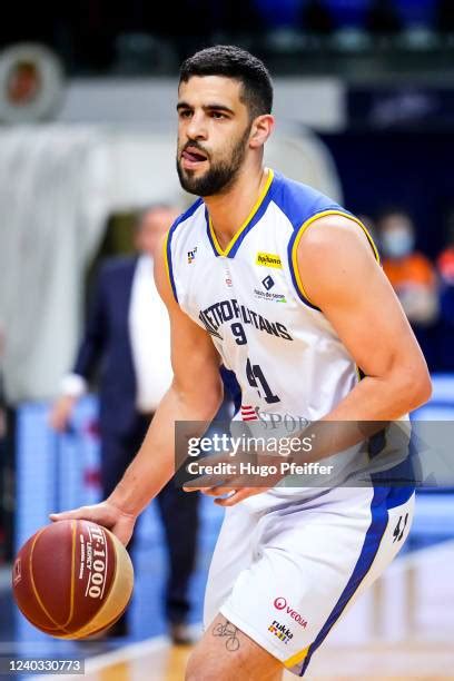 Tomer Ginat Photos And Premium High Res Pictures Getty Images