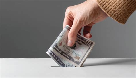 Government Shutdown Feeding Tampa Bay