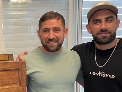 אחיו של החטוף שגב כלפון במסר למפגינים נגד הממשלה תפגינו רק אחרי שכל