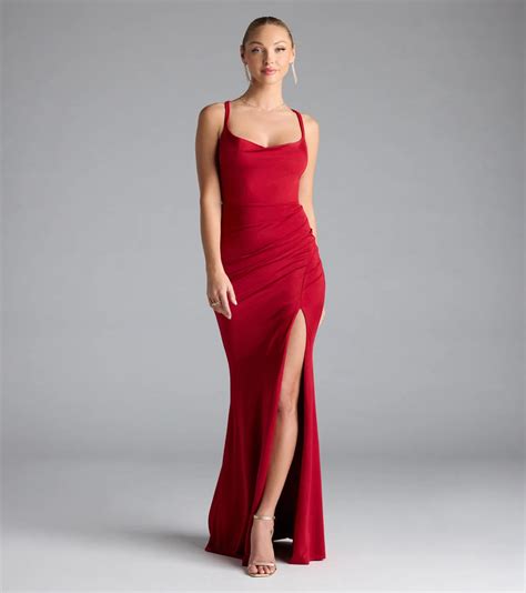 Trendy Red Dresses And Windsor