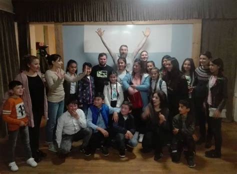 საბირქენდის N1 საჯარო სკოლის მოსწავლეები ჩრდილების თეატრს ესტუმრნენ ეტალონი