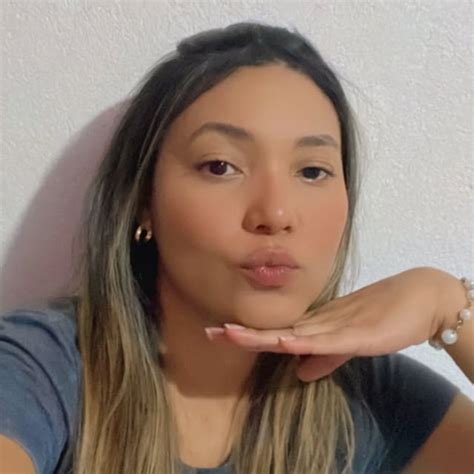 Adriene Assunção Adrieneassuncao • Threads Say More