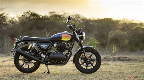 Royal Enfield Interceptor 650 Right Side View Image Bikewale