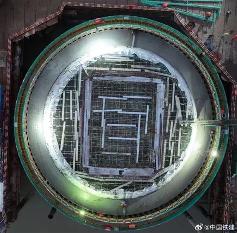 直径27米！国内最大跨度跨海桥梁首个海上承台顺利浇筑完成非常在线