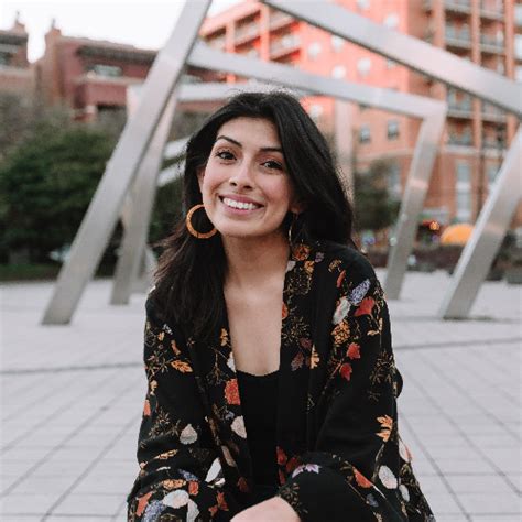 Sofia Davila Linkedin