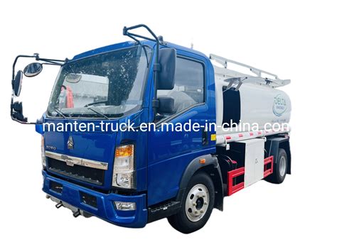 Sinotruk Howo 5m3 8m3 Truck Diesel Fuel Tank Oil Tankers Truck Fuel