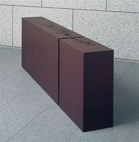 迷宮のある僧院 Tomuco Tokyo Museum Collection