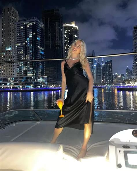 Pixie Lott Risks Major Wardrobe Malfunction In Silk Nightie As Wind Almost Reveals Bum Daily