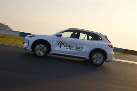Geely Ex5 Teszt Elsőként Vezettük Az új Kínai Suv Ot Origo