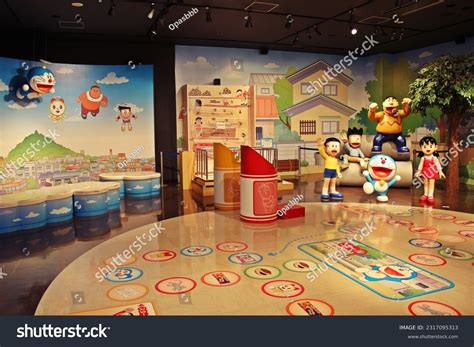Categoría «doraemon Playground De Imágenes Fotos De Stock E Ilustraciones Libres De Regalías