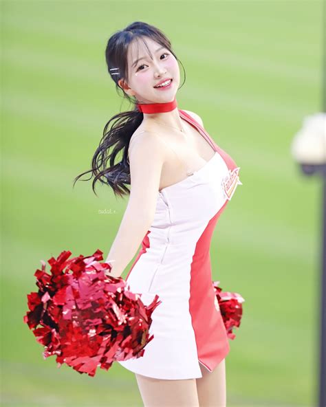 이연진 Welcome To The Show ♥️ 이연진 치어리더 랜더스 쓱 Instagram