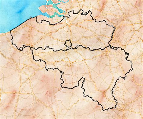 How To Cede Overlapping Area In Polygons In Qgis To One Of The Polygons Based On A Condition
