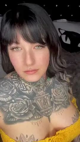 Art Everywhere Even On My Titties 🖤🥰 Scrolller
