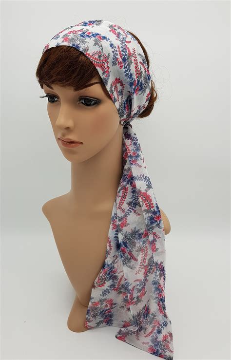 Pin Up Girl Hair With Bandana Pin Up Girl Hair With Bandana