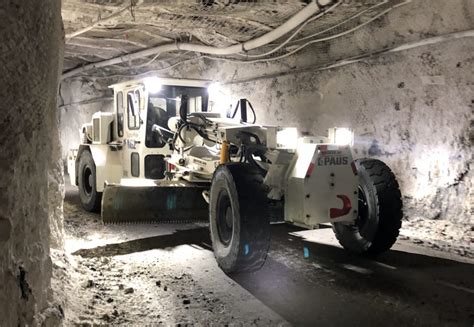 First Paus Pg 10 Grader In North America Mining Com