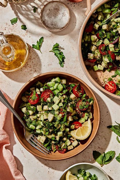 10 Minute Armenian Cucumber And Tomato Salad Kalejunkie