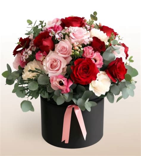 Mixed Flower Hat Box By Alexandrias Flowers