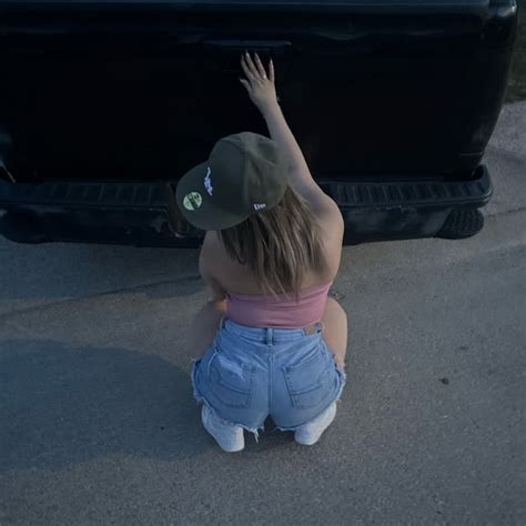 Sofia Chavez Sofia1013 • Threads Say More