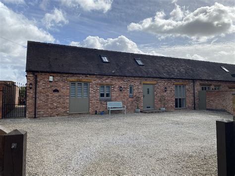 Piddocks Road Stanton 4 Bed Barn Conversion £550 000