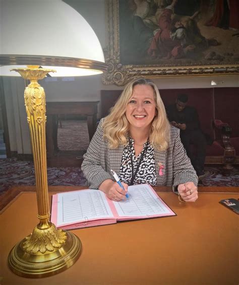 Annick Cousin ️ Motiondecensure La Motion De Censure Facebook