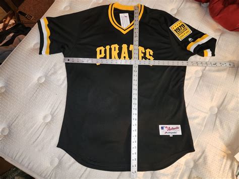 1979 Pittsburgh Pirates Uniforms 1979 Enrique Romo Pittsburgh Pirates