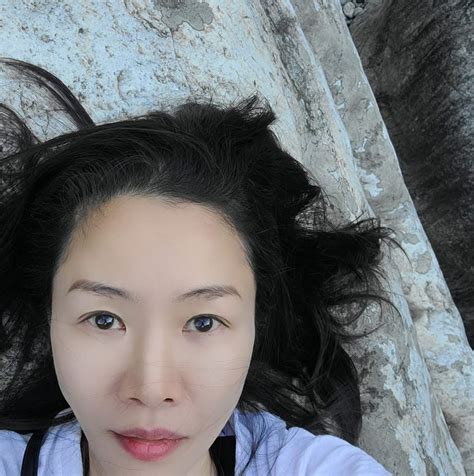 박정은 박정은 Added A New Photo