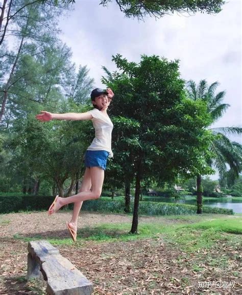 美腿女神”万绮雯：19岁获选亚姐，拒7位数片酬，如今坦言 山里的生活很好” 知乎