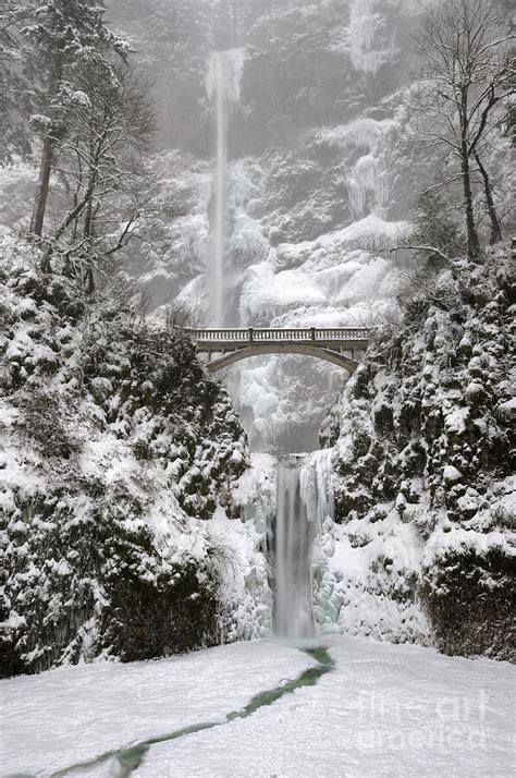 Multnomah Falls Winter
