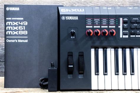 Yamaha Mx49 Bk Music Synthesizer 49 Key Lightweight Digital Keyboard