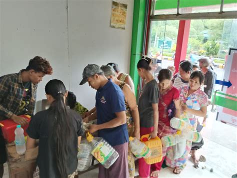 ကျိုက်ထိုမြို့နယ်၌ စားအုန်းဆီ တစ်ပိဿာ၅၉၄၀ကျပ်နှုန်းဖြင့် ပြည်သူများထံ