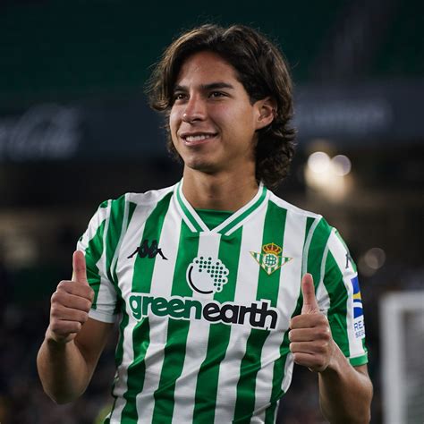 Diego Lainez Mexican Messi Who Conquered Europe Age Height