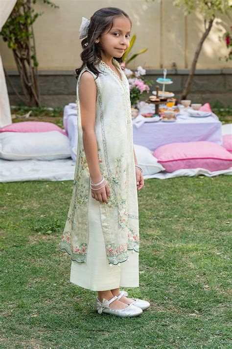 Fatima Khan Official Mini Isla