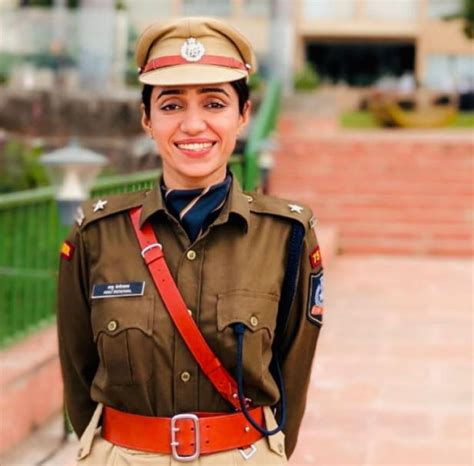 Gwalior News ग्वालियर में खनन माफिया पर नकेल कसने वाली महिला Ips थी