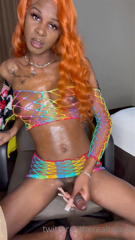 Very Sexy Ebony Shemale