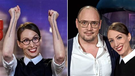 Allt Om Cecilia Düringer Partner Tatueringarna Familj Och Vad Hon