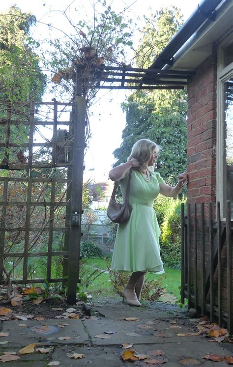 111123 9 Julie Gee Flickr