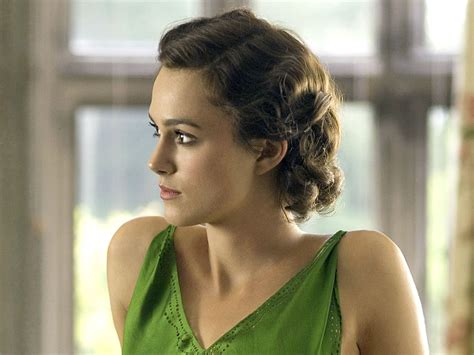 The Story Behind Keira Knightleys Emerald Green Slip Dress From
