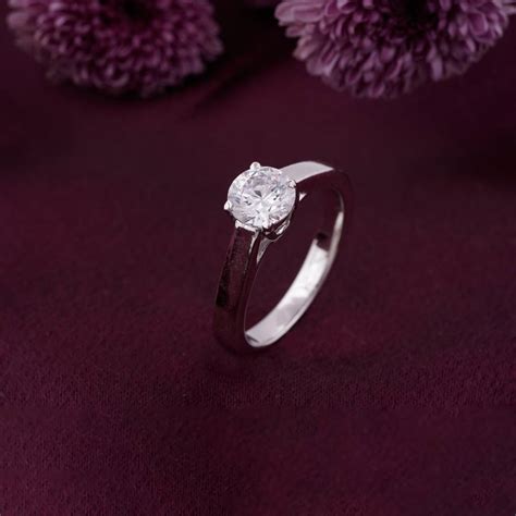 Silver Glory Zircon Ring For Her Silver Glory Zircon Ring For Her · Eternz