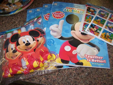 Chronicles Of A Southern Scrapper Party {mickey Mouse}