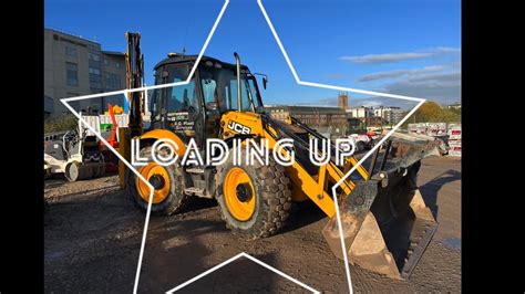 Jcb 4cx Loading Up Wackerneuson Dumber Youtube