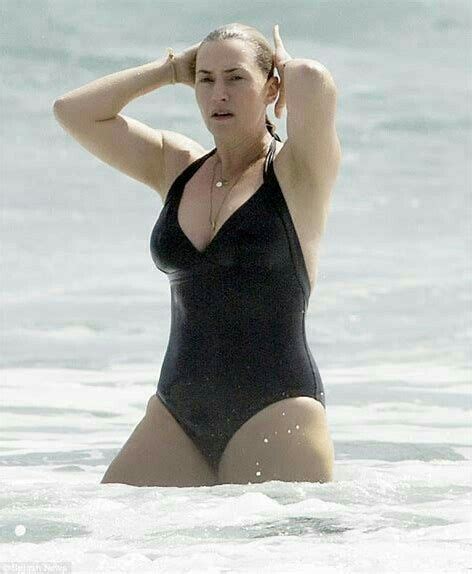 Kate Winslet Outfits The Holiday Angelina Jolie Swimwear Angelina
