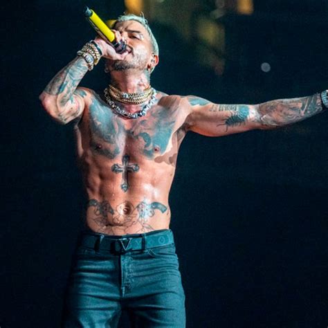 🔞 18 Gostoso 20 Fotos Do Rauw Alejandro Sem Camisa E De Cueca Rauw