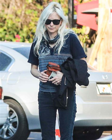 Anna Faris Rocks New Wedding Ring With Michael Barrett After Secretly