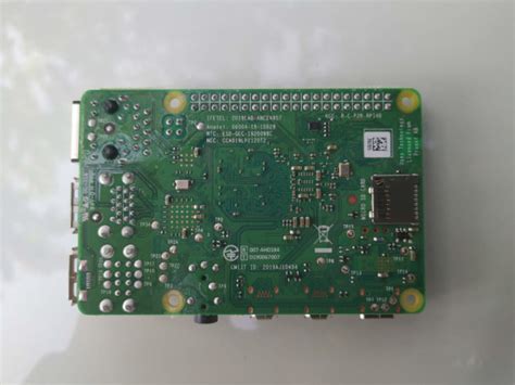 raspberry pi 4 gets 8gb ram raspbian 64 bit beta cnx software