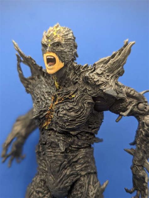 Mcfarlane Flash Toys Give Us Close Look At New Batman Armor And Dark Flash Gamespot