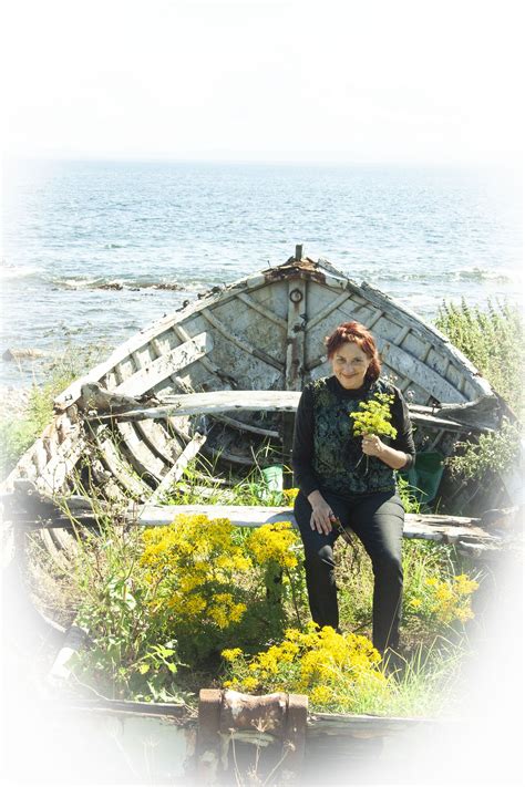 Nancy Lyon Travel Journalist — Odd Scotland Well Take You There